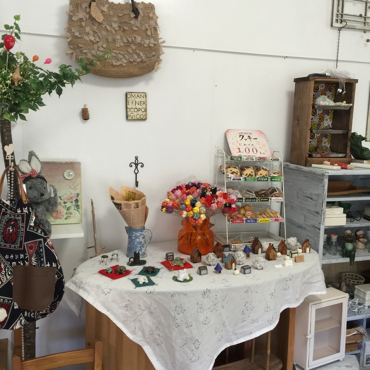 ハンドメイドショップ mujoka 店内の様子