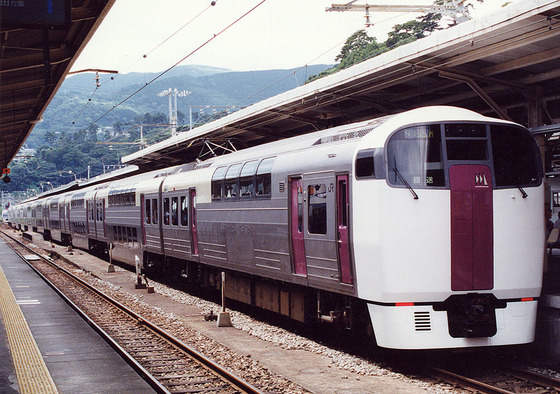 FOOLISH-tetsuwiki JR東日本215系電車